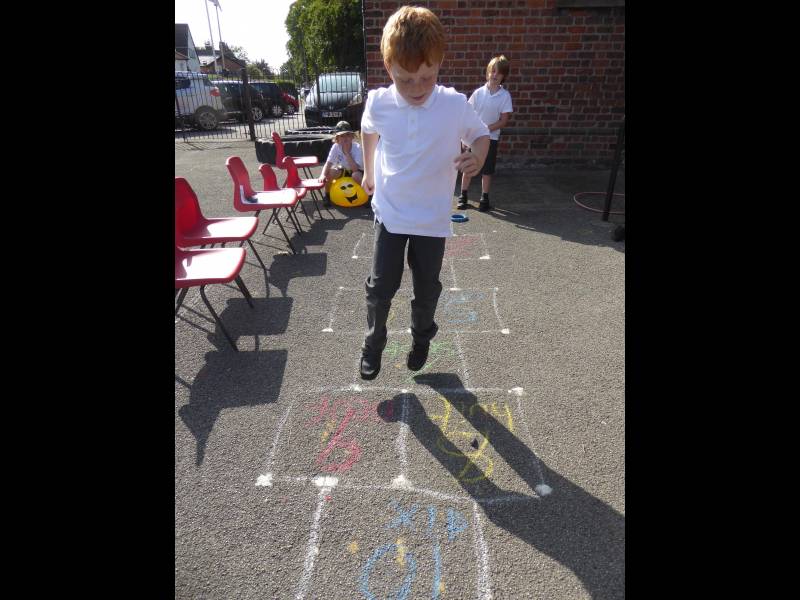 Barrow CE Primary School: French Hopscotch