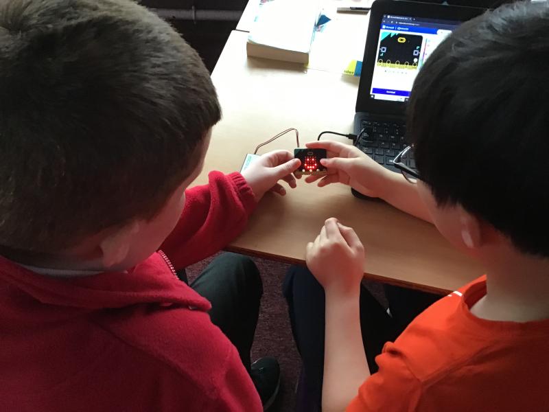 Abbott Community Primary School: Using Microbits