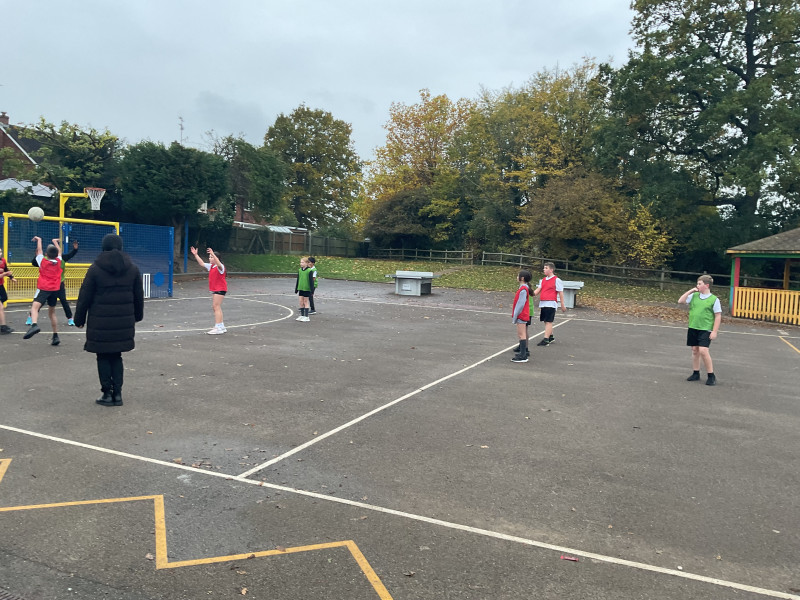 Perryfields Junior School: Netball